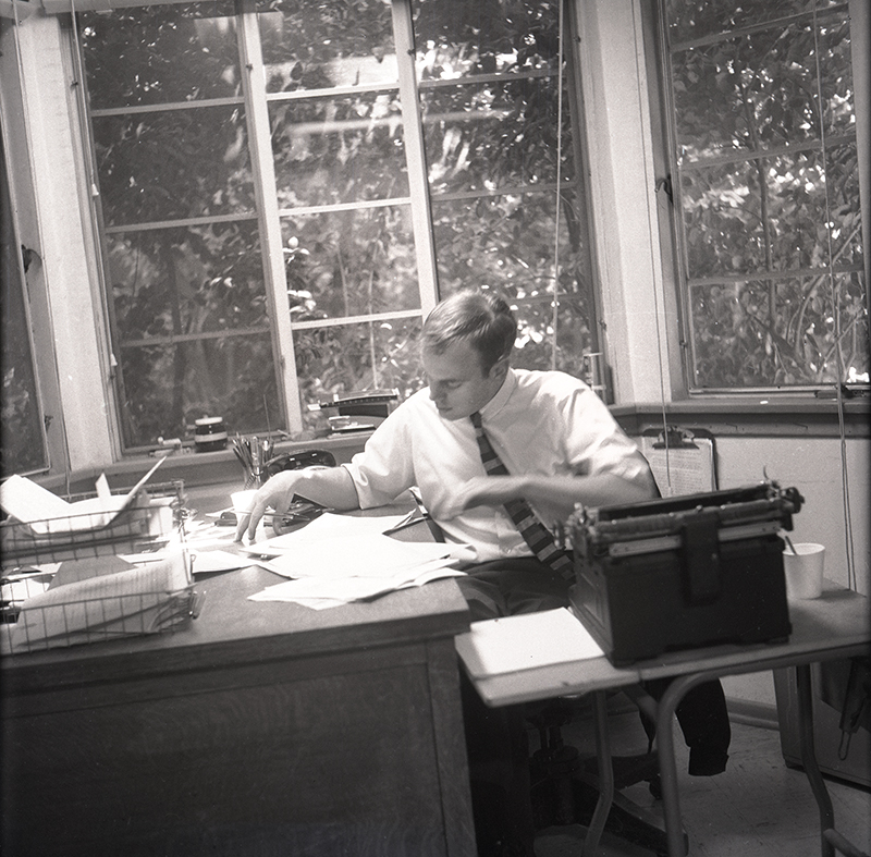 SCVHistory.com | People | Jon Newhall, Signal Publisher, 6-11-1968.